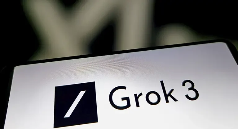 Grok 4: новая AI-нейросеть от xAI бесплатно в России